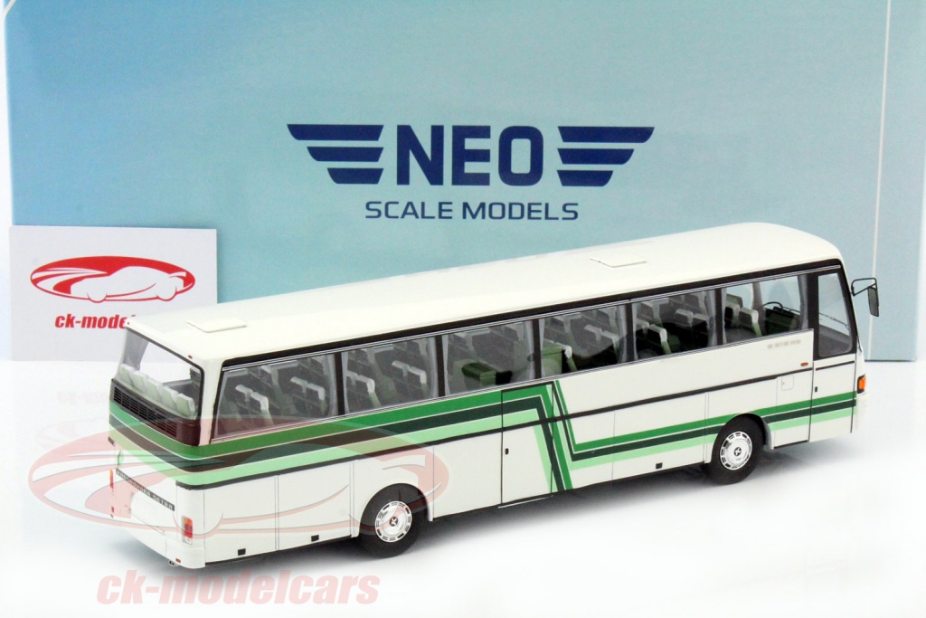 Neo 1:43 Setra Kässbohrer S215 HD white / green NEO45370 model car NEO45370 185738