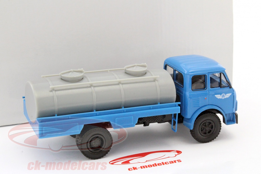 Special C 1:43 MAZ 5334 ACPT-6,2 light blue / light gray .-81 SPC223443 ...