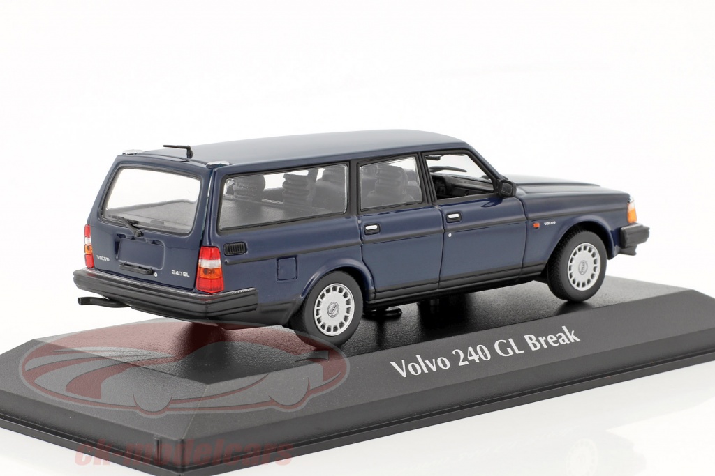 Minichamps 1:43 Volvo 240 GL Break year 1986 dark blue 940171412 model car 940171412 4012138148482