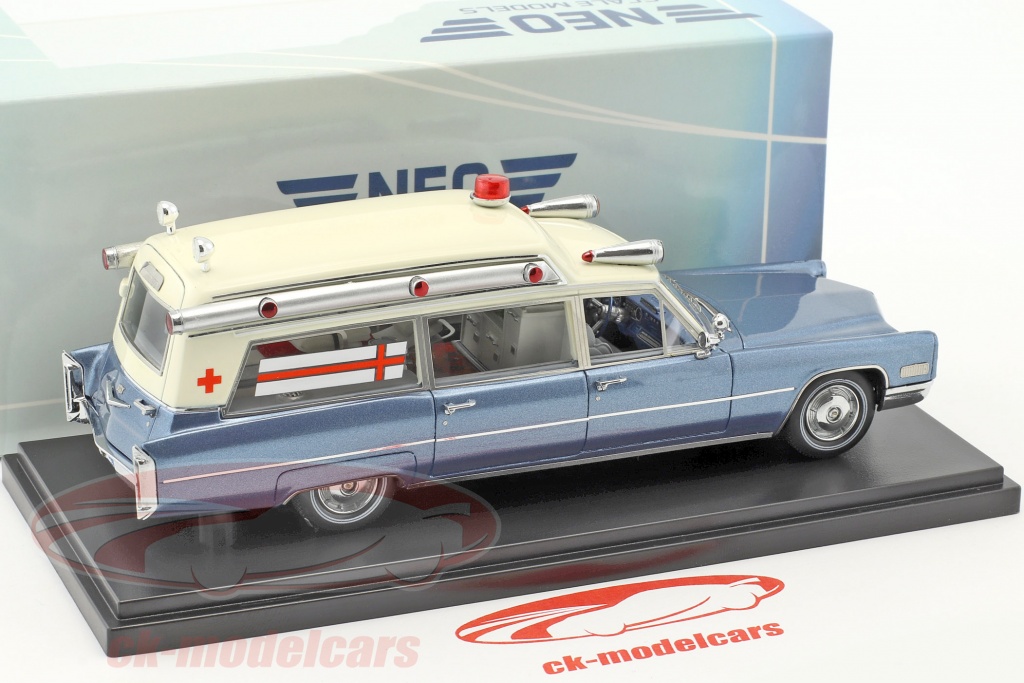 Neo 1:43 Cadillac High Top Ambulance blue / white NEO49545 model car ...