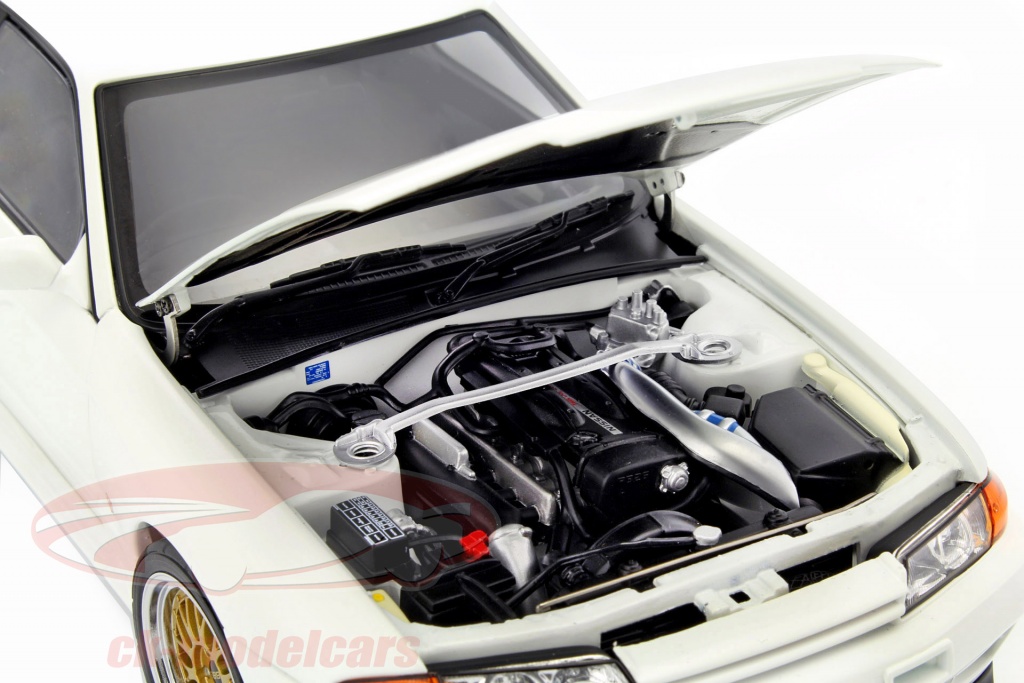 AUTOart 1:18 Nissan Skyline GT-R (R32) Tuned Version año de ...