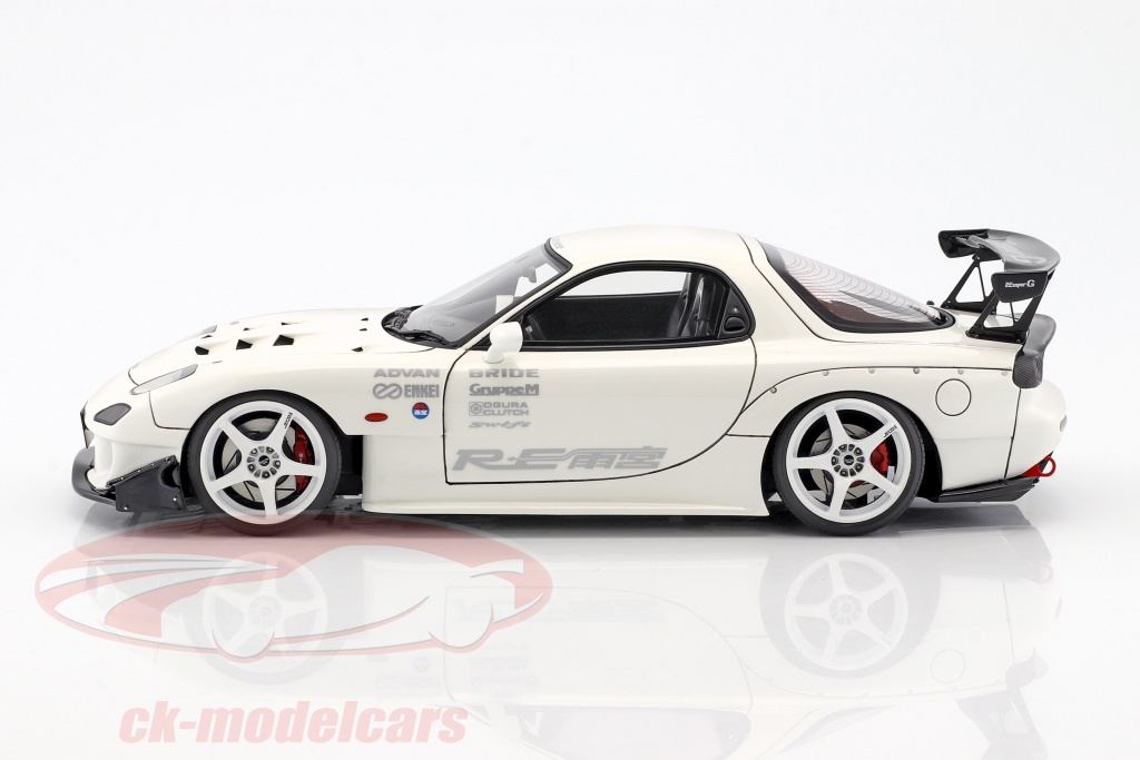 Ignition Model 1:18 Mazda RX-7 (FD3S) RE Amemiya 白 IG043 モデル 車 IG043 4573448880436