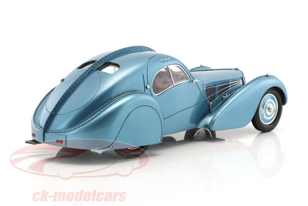 BoS-Models 1:18 Bugatti T57 SC Atlantic RHD year 1938 light blue ...