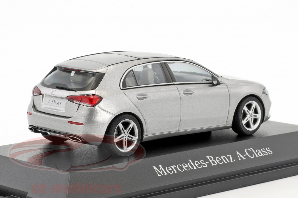 Herpa 1:43 Mercedes-Benz A-Klasse (W177) mojavesilber metallic ...