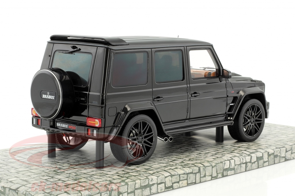 Minichamps 1:18 Brabus 850 6.0 Biturbo Widestar based on Mercedes-Benz ...