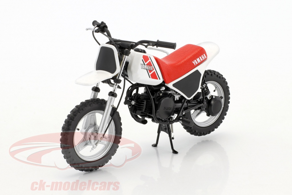 Spark 1:12 Yamaha PW 50 築 1981 白 / 赤 / 黒 M12025 モデル 車 M12025 9580006280251