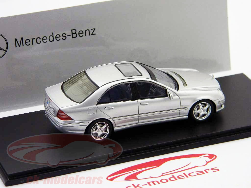 Spark 1:43 Mercedes-Benz C32 AMG (W203) silver B6 604 0564 モデル 車 B6 604 ...