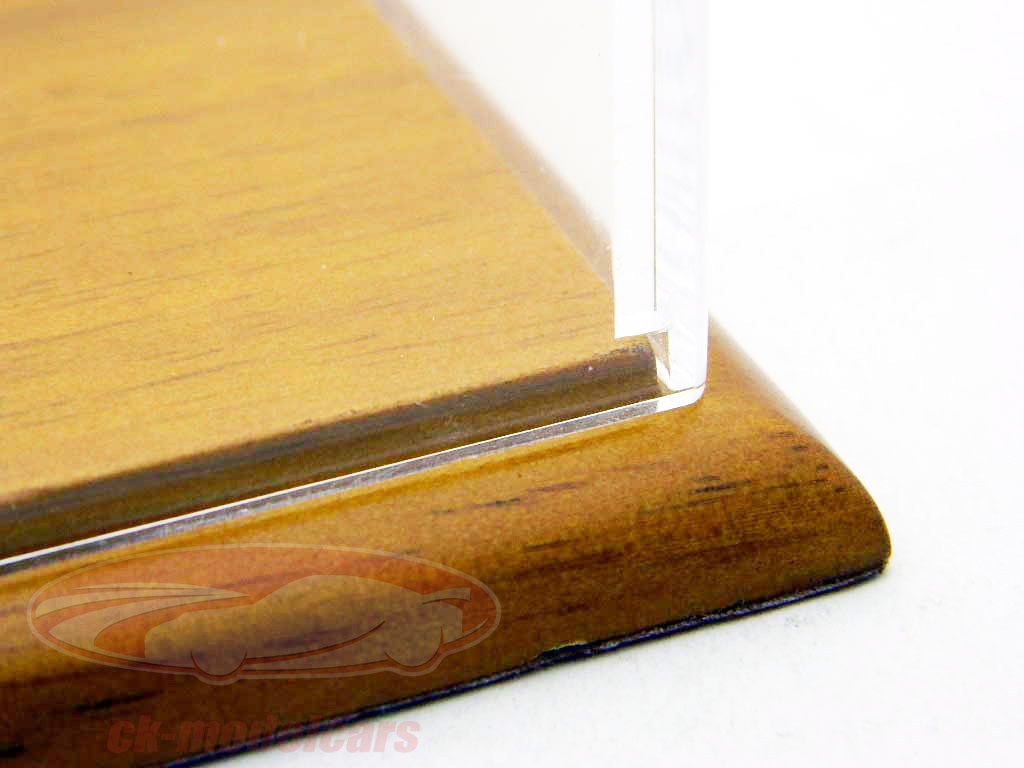 Kunstoff Vitrine / showcase & wooden base 1:43 CMC