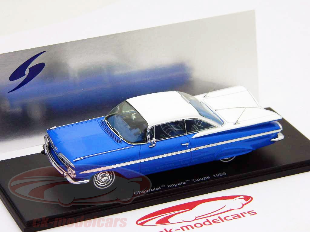 Spark 1:43 Chevrolet Impala Coupe Bj. 1959 blue - white S2902 model car S2902 9580006929020