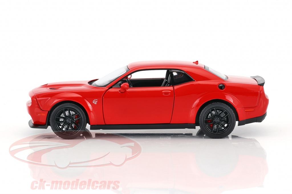 MotorMax 1:24 Dodge Challenger SRT Hellcat Widebody year 2018 red ...