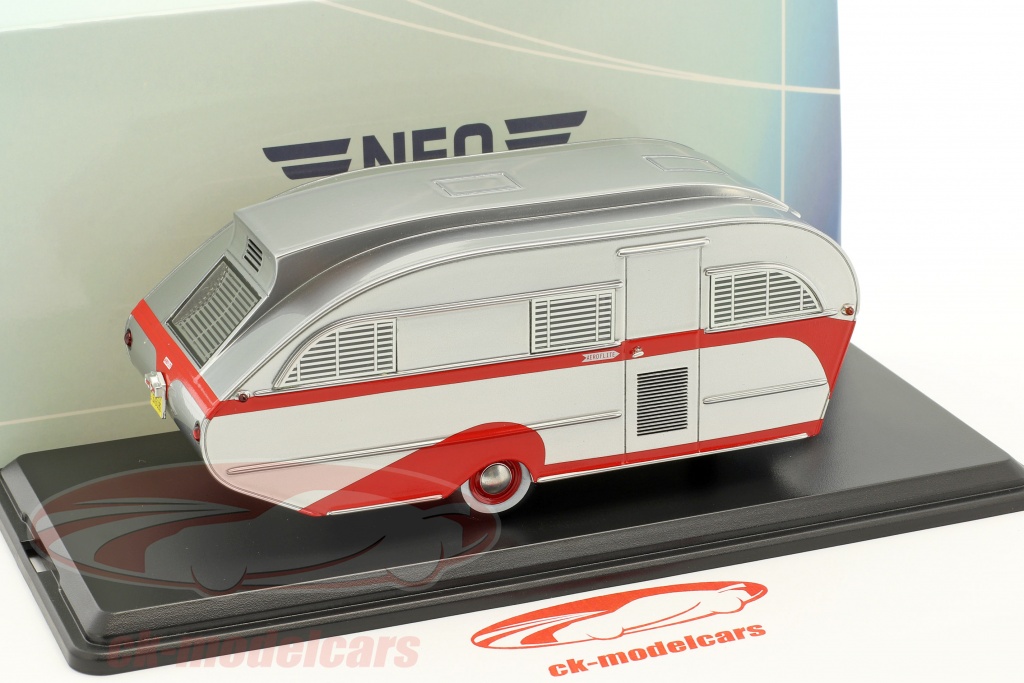Neo 1:43 Aero Flite Falcon Travel Trailer Baujahr 1948 silber NEO47260 ...