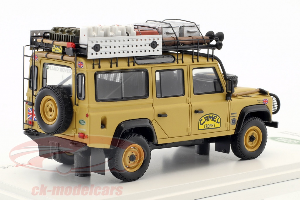 True Scale 1:43 Land Rover Defender Camel Trophy ganador 1989 B. Ives ...