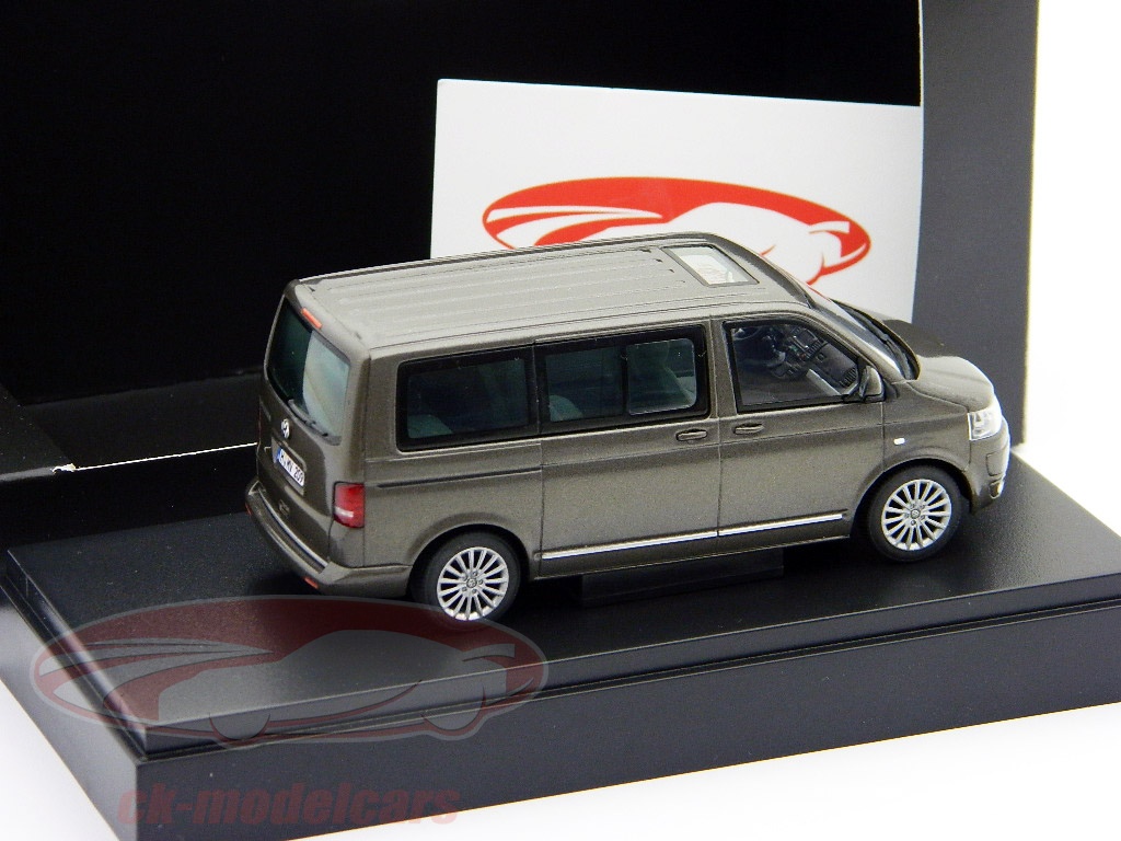 Minichamps 1:43 Volkswagen VW T5 Multivan 2011 braun / brown ...