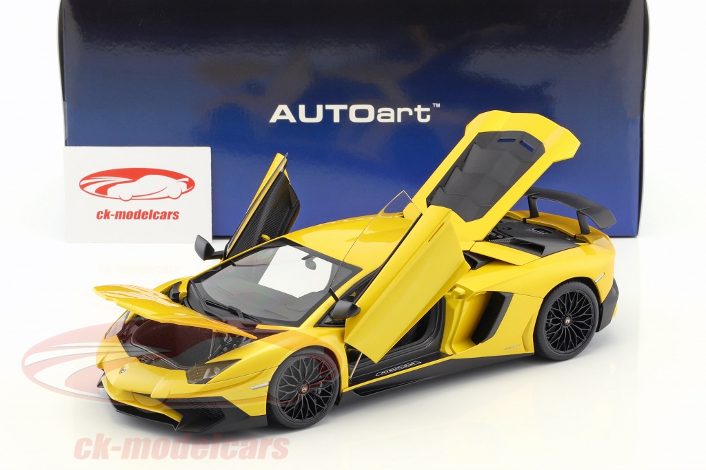 AUTOart 1:18 Lamborghini Aventador LP750-4 SV year 2015 yellow 74558 ...