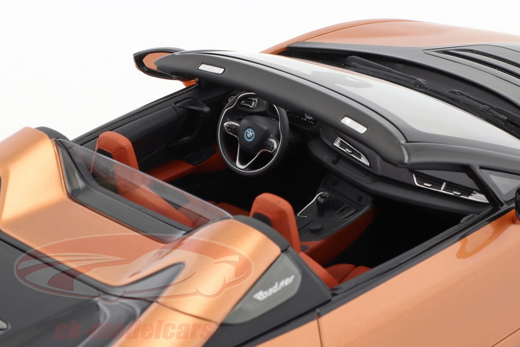 Minichamps 1:18 BMW i8 Roadster year 2018 copper metallic / black ...