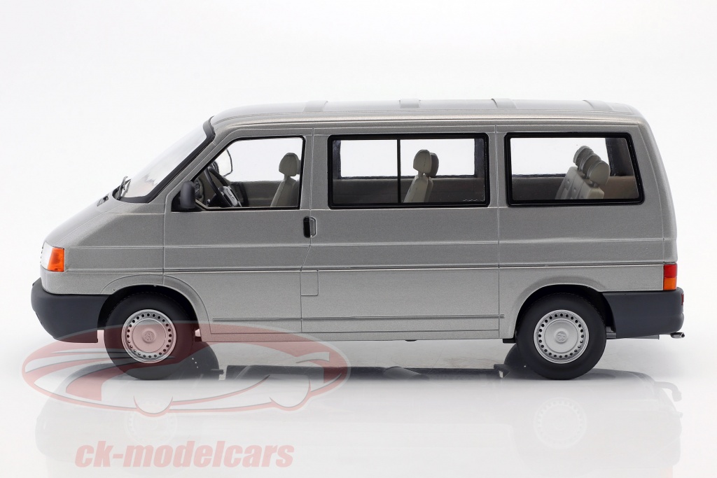 KK-Scale 1:18 Volkswagen VW T4 Bus Caravelle Baujahr 1992 grau metallic ...