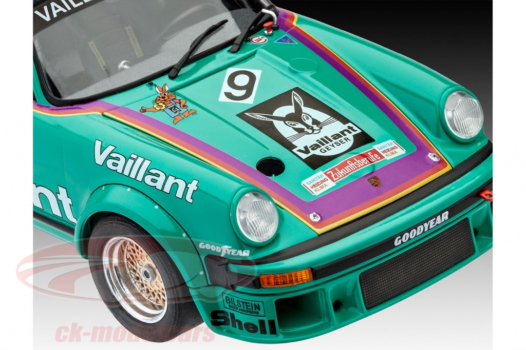 Revell 1:24 Porsche 934 RSR Vaillant #9 kit 07032 model car 07032 4009803070322