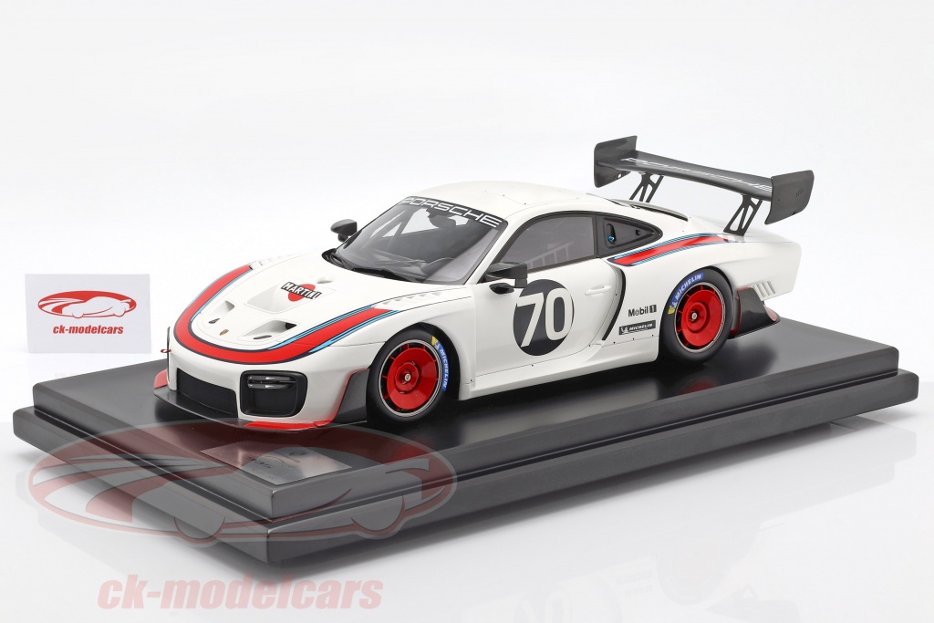 Spark 1:12 Porsche 935 #70 2018 based on 911 (991 II) GT2 RS With ...