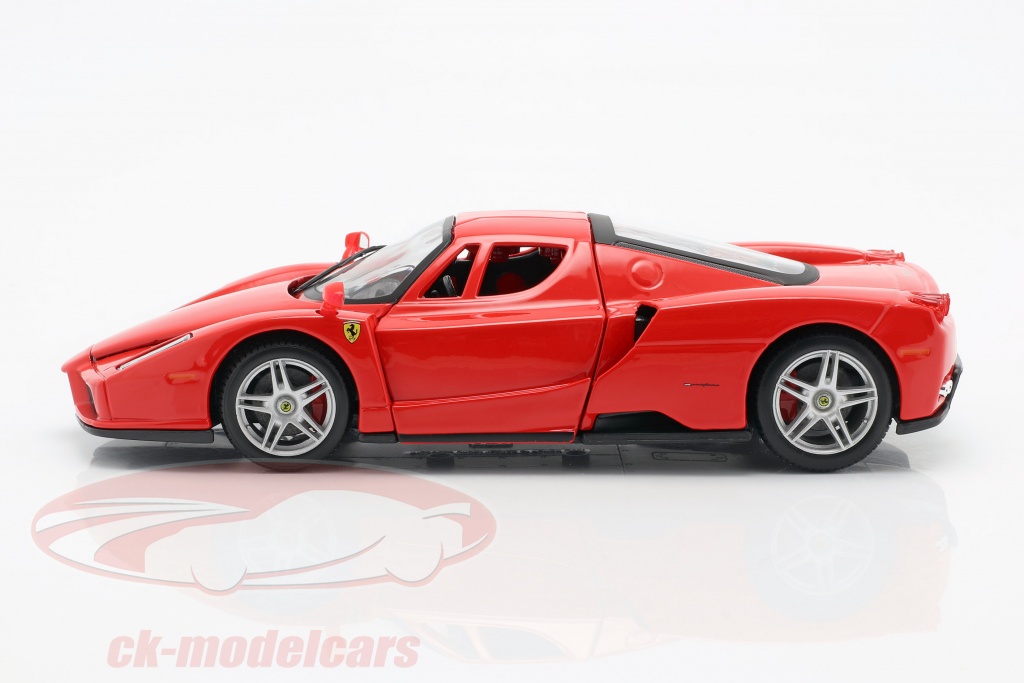 Bburago 1:24 Ferrari Enzo Año de construcción 2002-2004 rojo 18-26006 ...