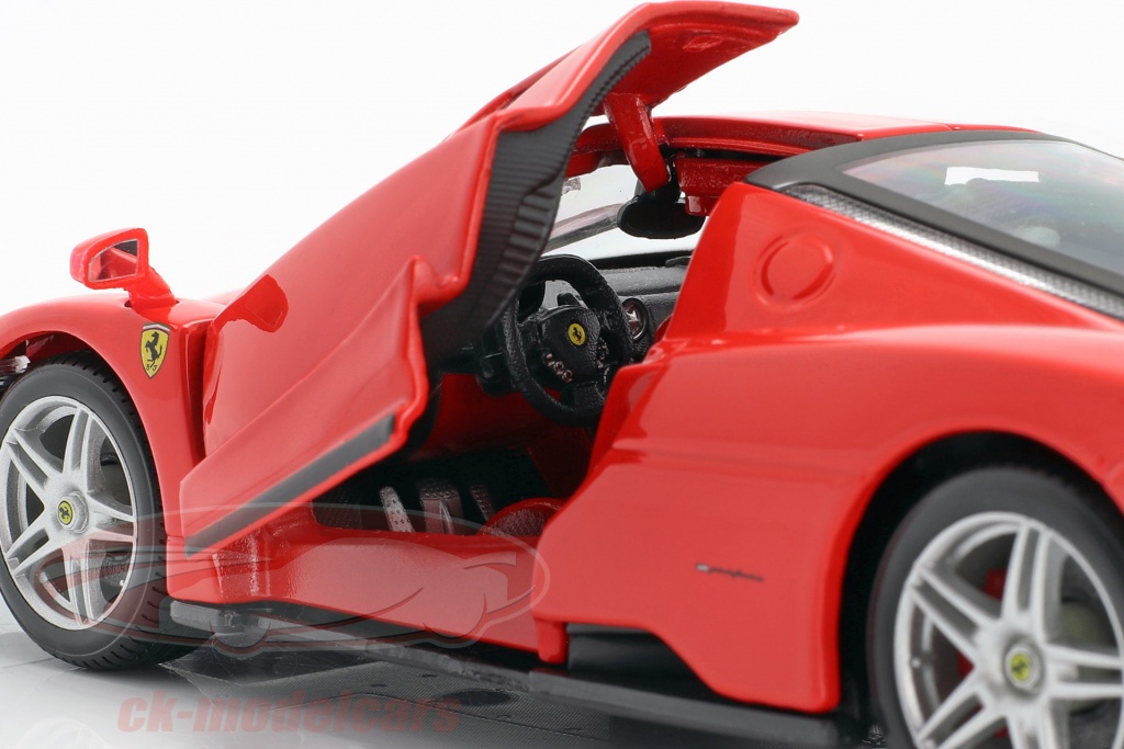 Bburago 1:24 Ferrari Enzo year 2002-2004 red 18-26006 model car 18 ...