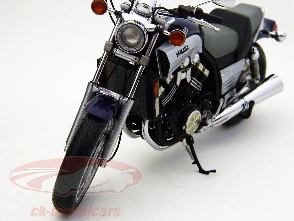 Minichamps 1:12 Yamaha Vmax ブルー 年 1993 122163700 モデル 車 122163700 ...