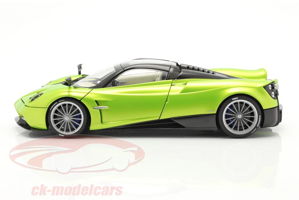 AUTOart 1:18 Pagani Huayra Roadster year 2017 light green metallic ...