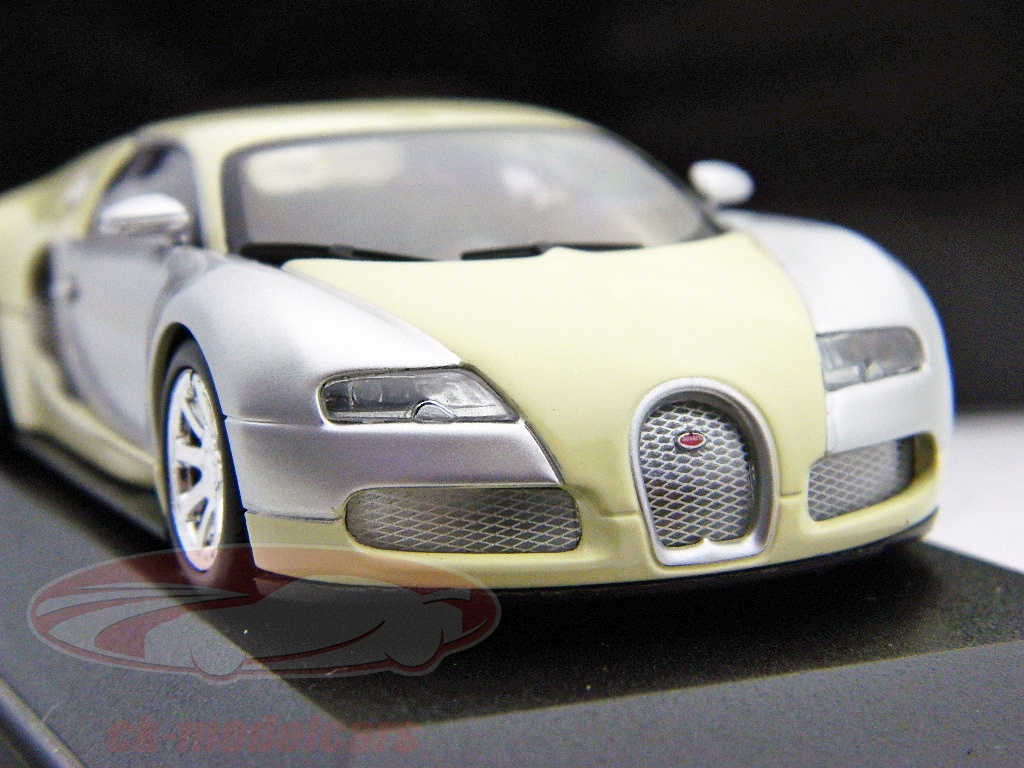 Minichamps 1:43 Bugatti Veyron Centenaire 2009 chrome / beige 400110854 ...