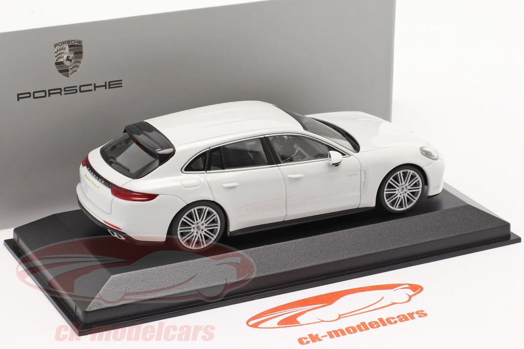 Minichamps 1:43 Porsche Panamera Turbo S e-hybrid Baujahr 2016 weiß ...