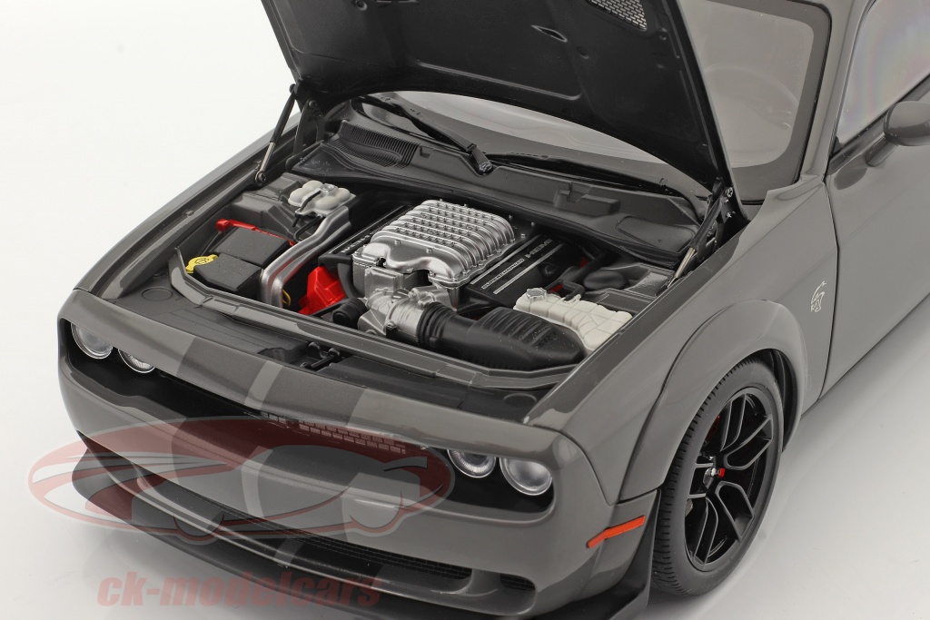 AUTOart 1:18 Dodge Challenger SRT Hellcat Widebody year 2018 grey 71738 ...