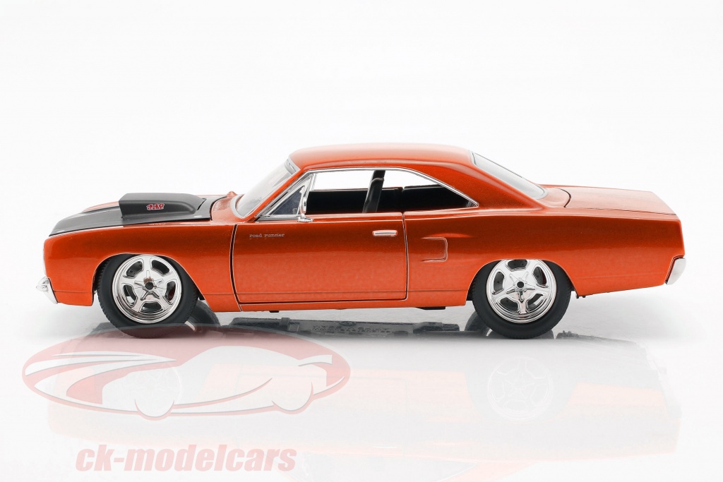 Jadatoys 1:24 Plymouth Road Runner out the Movie Fast and Furious 7 ...