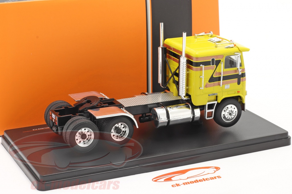 Ixo 1:43 Freightliner FLA Truck year 1993 yellow TR072 model car TR072 4895102328734