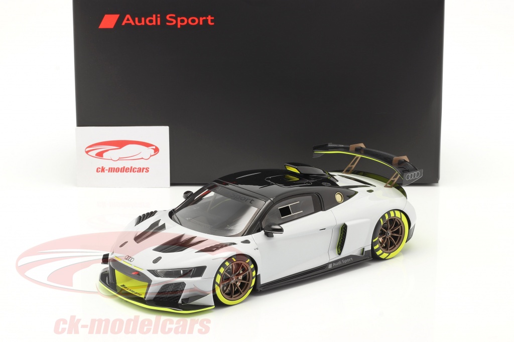 Spark 1:18 Audi R8 LMS GT2 Presentation Car 2020 grey / black / yellow 5021900451 model car ...
