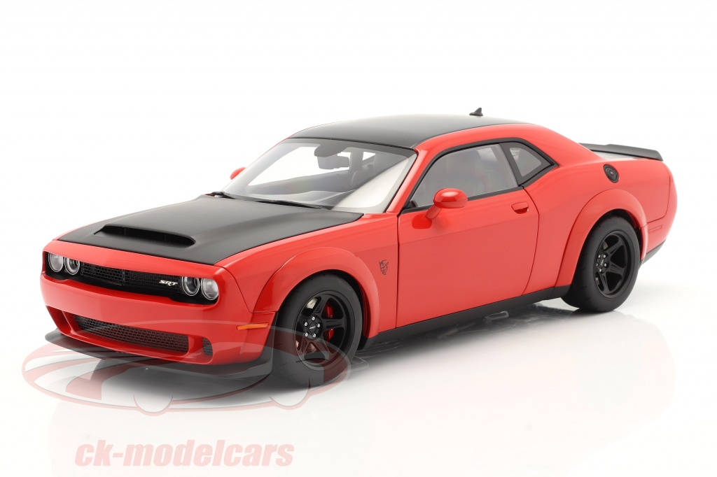 AUTOart 1:18 Dodge Challenger SRT Demon 建設年 2018年 赤 / 黒 71749 モデル 車 ...