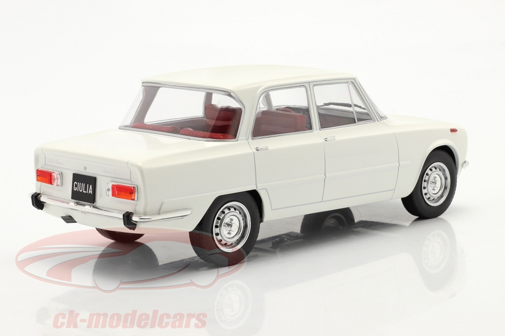 ModelCarGroup 1:18 Alfa Romeo Giulia Nova Super Year 1974 white ...