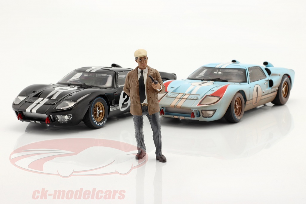 American Diorama 1:18 Race Day Series 2 figure #3 AD76297 model car ...