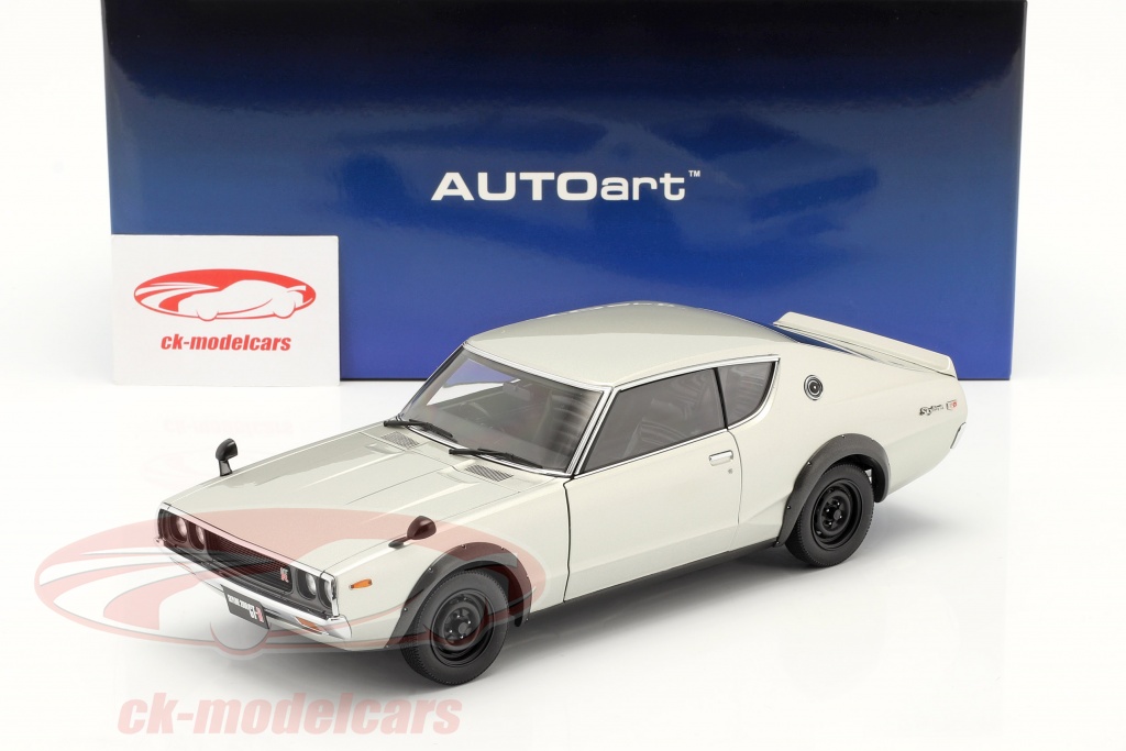 AUTOart 1:18 Nissan Skyline 2000 GT-R (KPGC110) Anno di costruzione 1973 d'argento 77471 modello ...