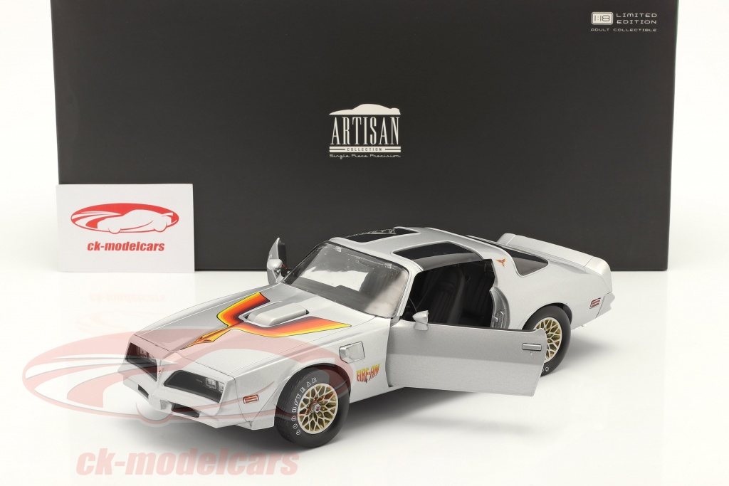 Greenlight 1:18 Pontiac Firebird Trans Am Fire Am 1977 silver with hood ...