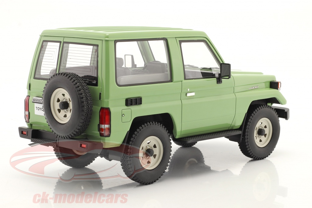 Cult Scale Models 1:18 Toyota Landcruiser BJ70 year 1984-89 green ...