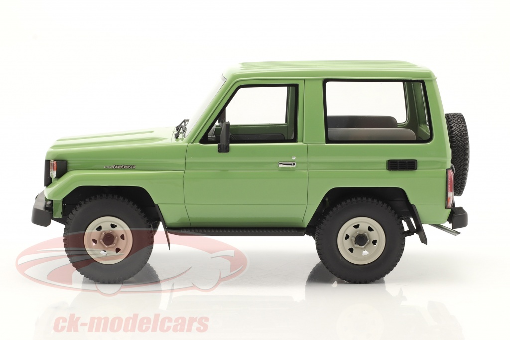 Cult Scale Models 1:18 Toyota Landcruiser BJ70 year 1984-89 green ...