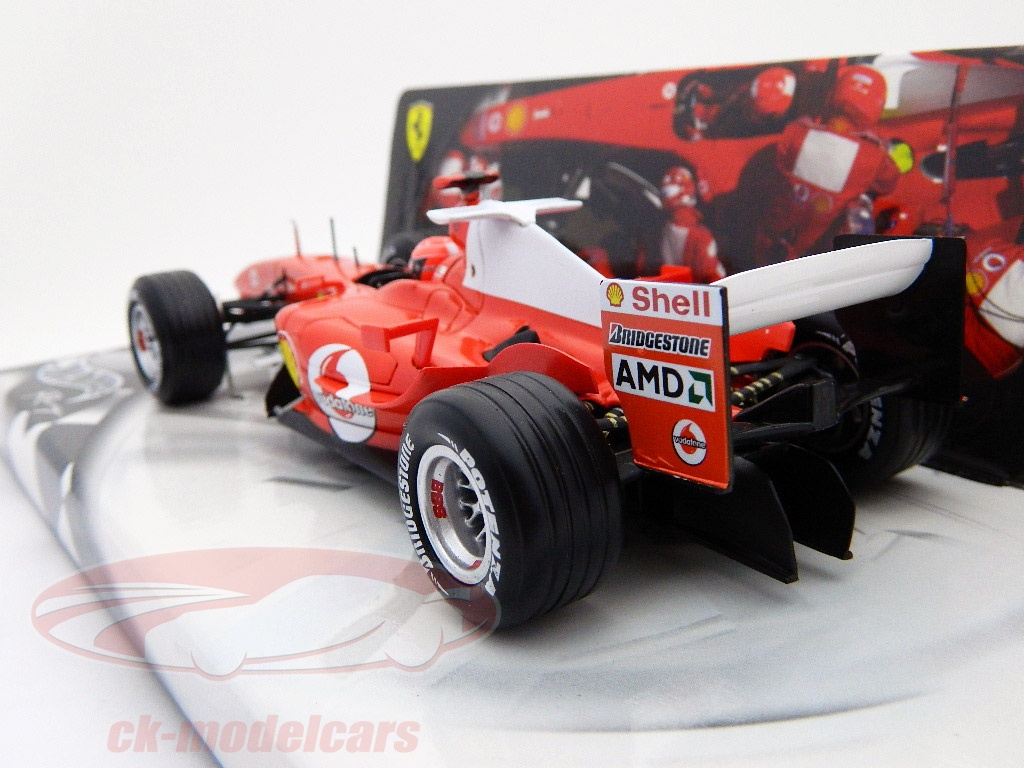 HotWheels 1:24 M. Schumacher Ferrari F2004 Champion du Monde de Formule ...