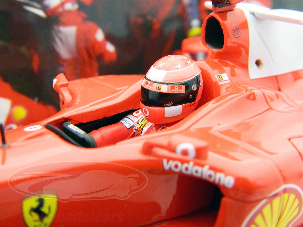HotWheels 1:24 M. Schumacher Ferrari F2004 Champion du Monde de Formule ...