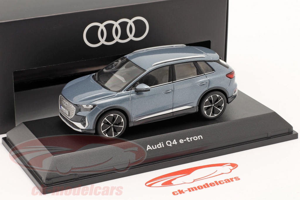 Spark 1:43 Audi Q4 e-tron year 2021 geyser blue 5012124631 model car ...