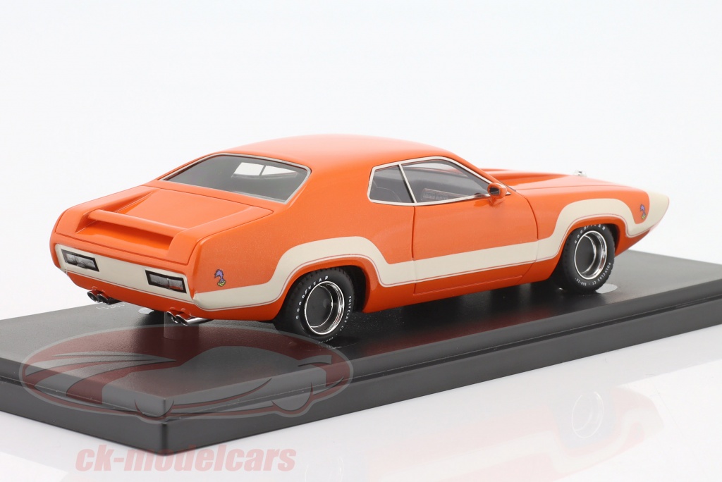 AutoCult 1:43 Plymouth Road Runner Rapid Transit year 1971 orange 60081 ...