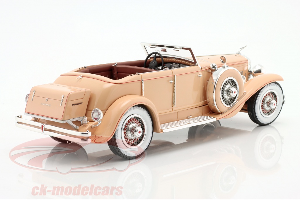 Matrix 1:18 Duesenberg Model J Riviera Phaeton by Brunn 1934 beige ...