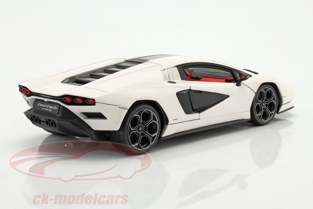 Maisto 1:18 Lamborghini Countach LPI 800-4 year 2022 white 31459W model car 31459W 090159314592