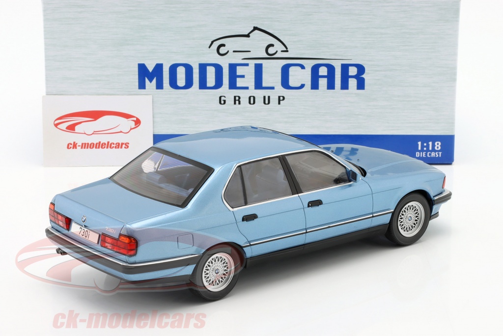 ModelCarGroup 1:18 BMW 730i (E32) light blue metallic ModelCar Group ...