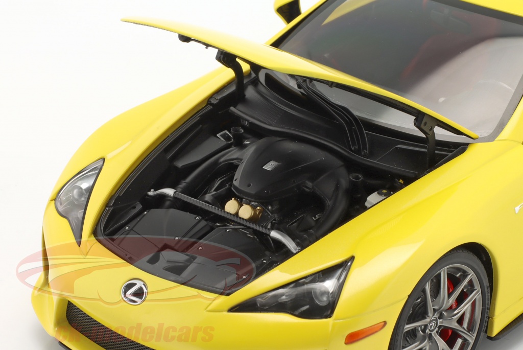 AUTOart 1:18 Lexus LFA Année de construction 2010 jaune perle 78854 modèle voiture 78854 ...
