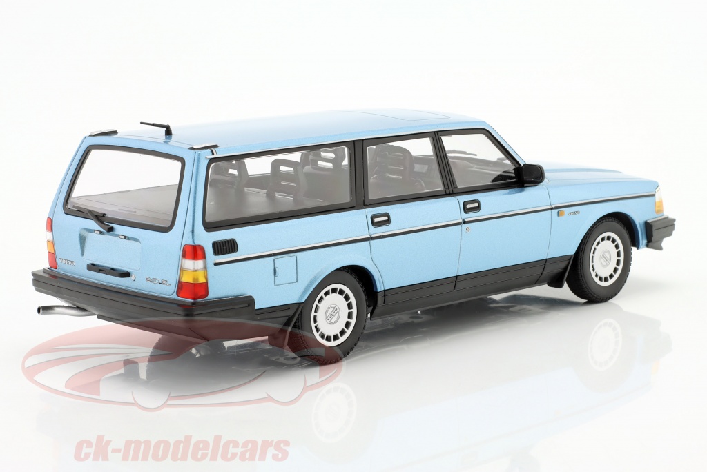 Minichamps 1:18 Volvo 240 GL Break year 1986 light blue metallic ...