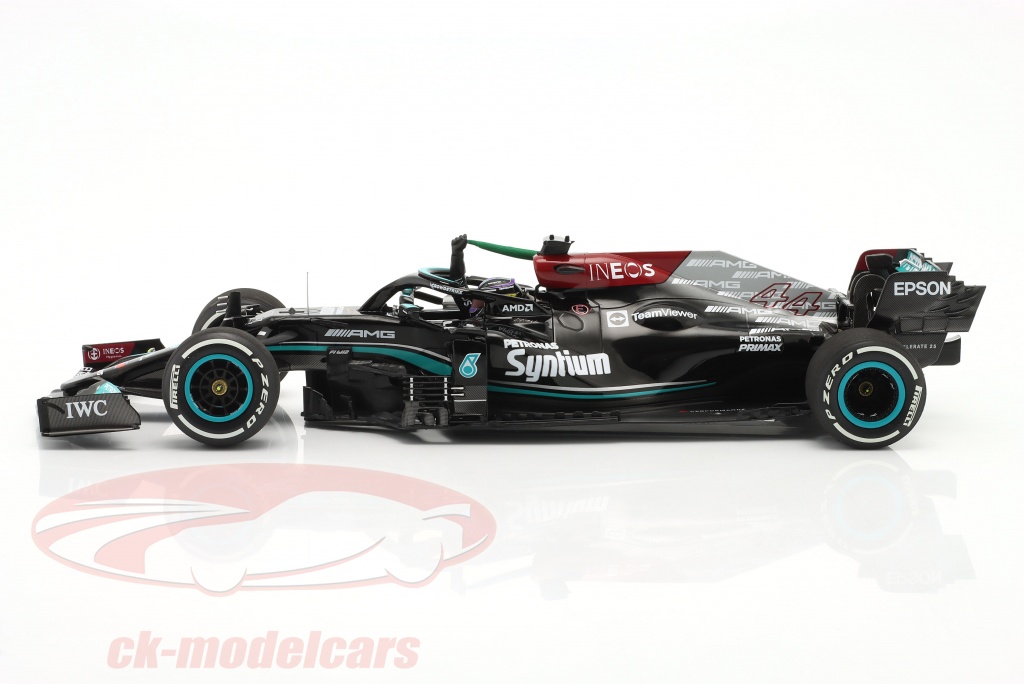 Minichamps 1:18 L. Hamilton Mercedes-AMG F1 W12 #44 Winner Brazilian GP ...