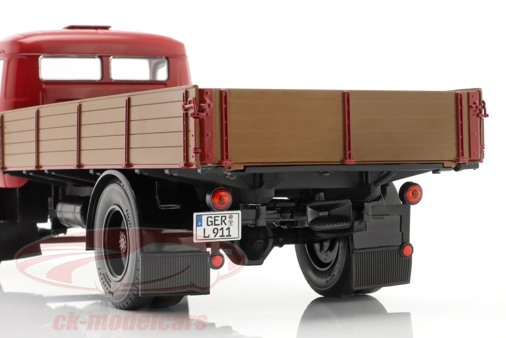 Schuco 1:18 Mercedes-Benz L911 ladvogn Med Planer rubinrød 450016400 ...